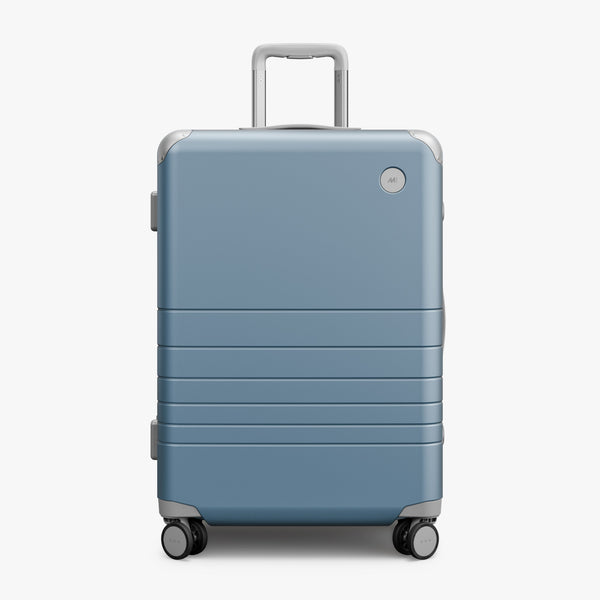 Check-In Luggage & Large Suitcases | Monos® – Monos Europe